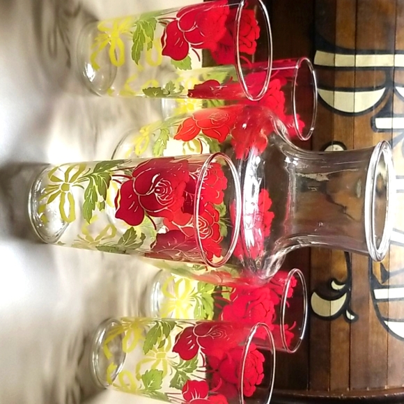 Vintage | Dining | Vintage Rose Swanky Swigs Set With Tulip ...